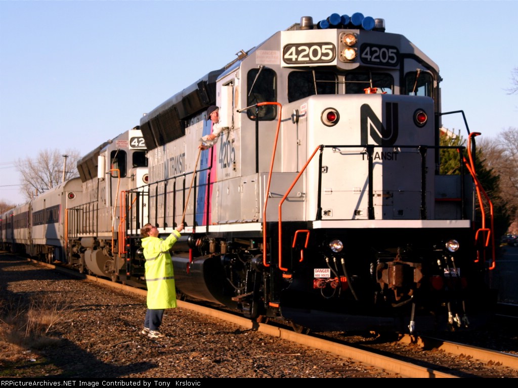 NJT 4205 Train Orders-The Old fashioned Way!